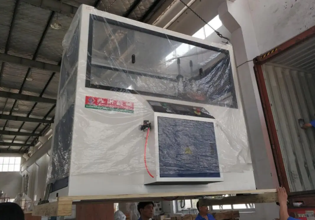 Cap Liner Die Cutting And Inserting Wadding Lining Machine - Buy Cap Liner Inserting Wadding ...