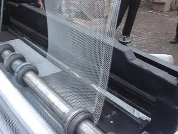 Expanded Metal Mesh Cutting Machine - Buy Auto Filter Machinery,Wire ...