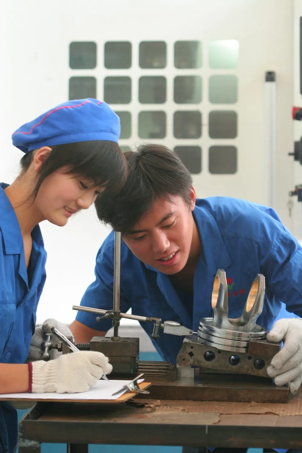 Thermostat RE540550, DZ100553 for John Deere 6090 - New