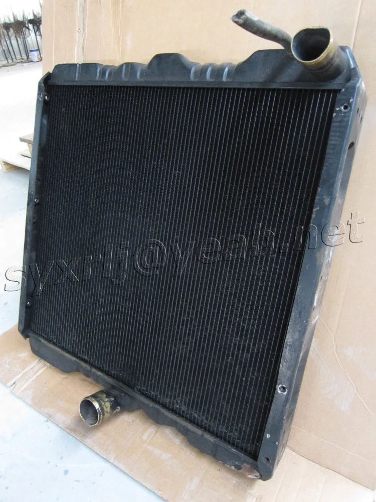 21400-01Z73 Copper Core Truck Radiator for Nissan UD Condor