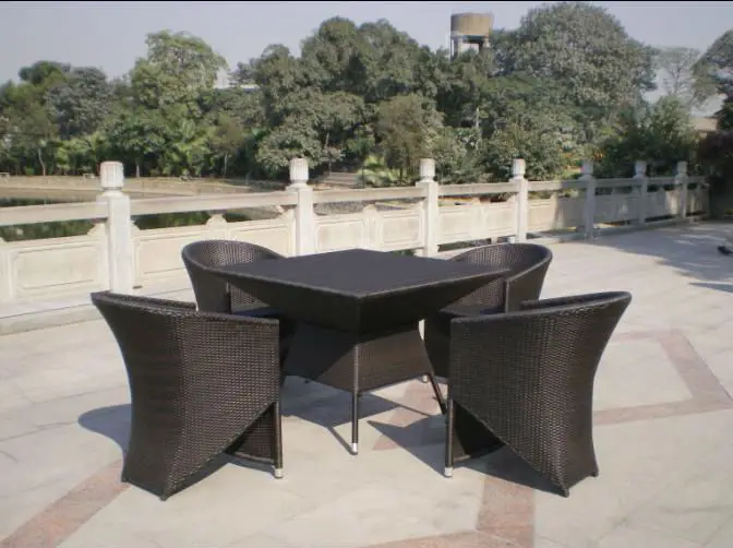 Outdoor Furniture Triangle Cafe Table Modern Furniture Coffee Shop ...