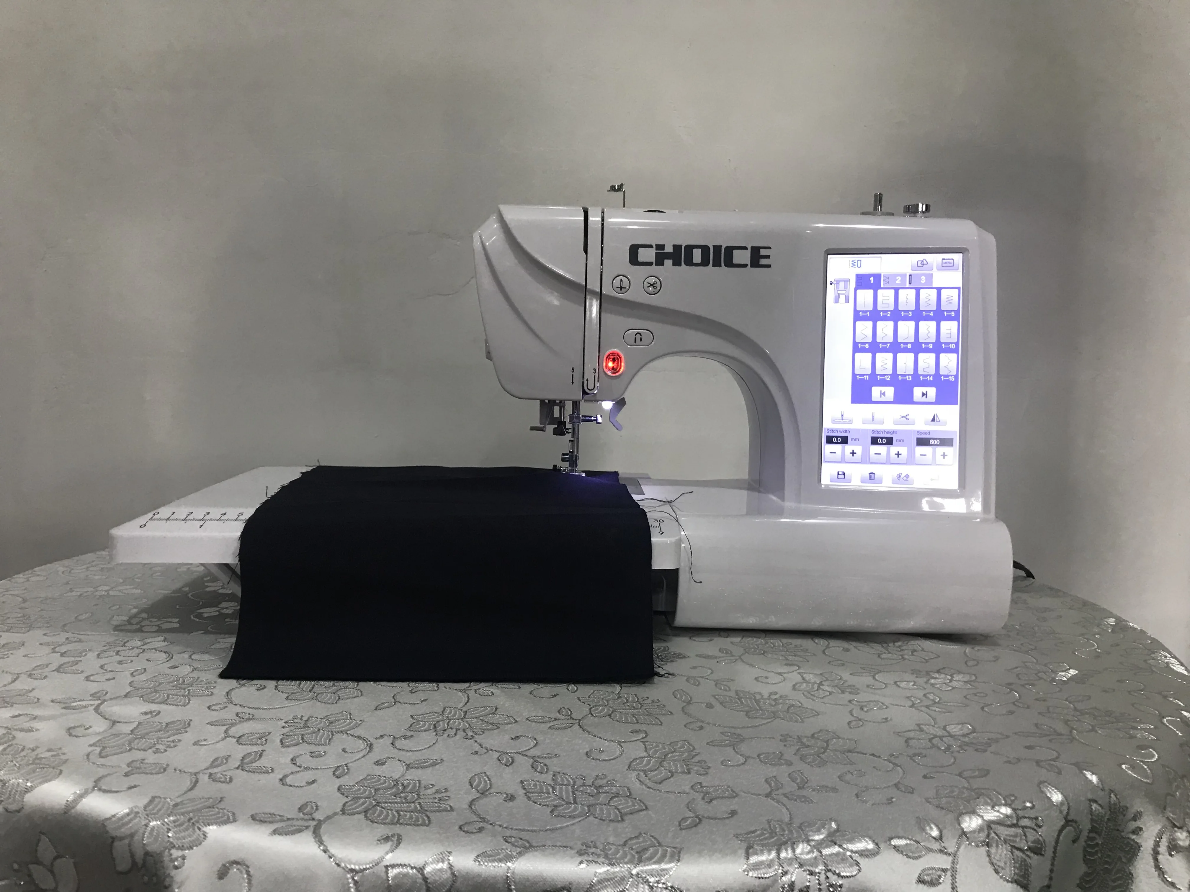 Gc-es5 Multifunction Digital Custom Embroidery Sewing Machine Price ...