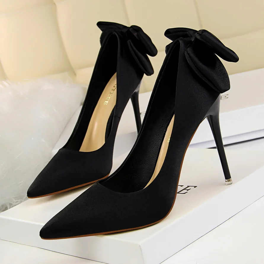 High Heels With Bows On The Back