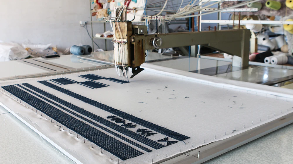 CNC Cut Pile Table Tufting Embroidery Rug Tuft Machine