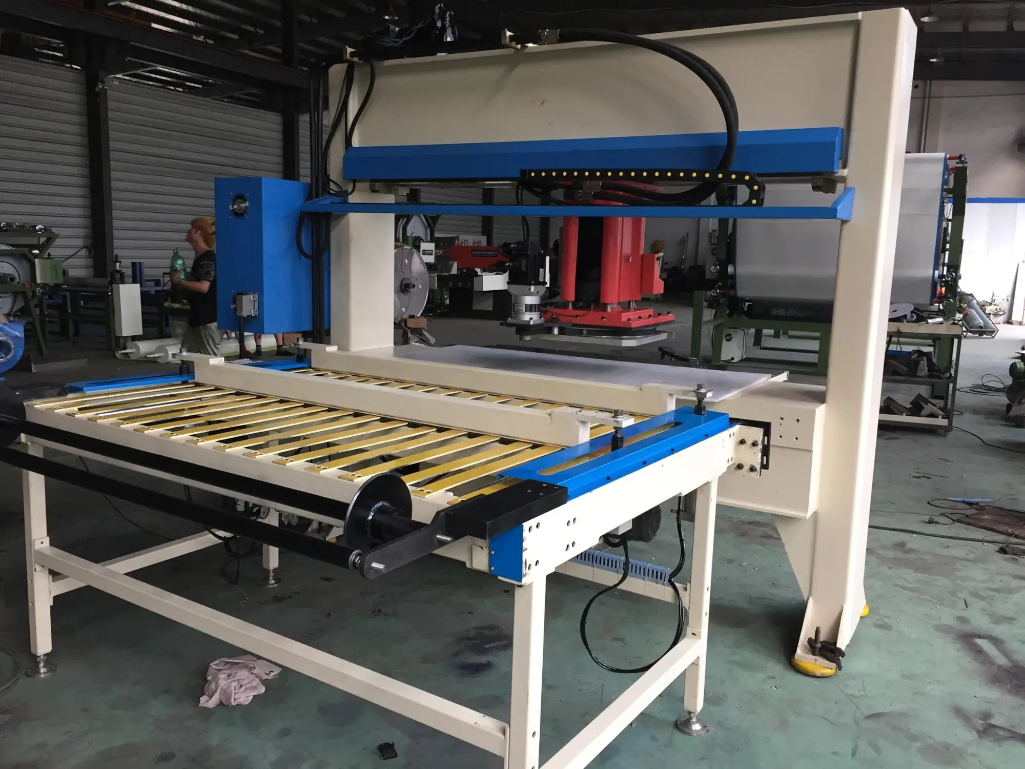 Hydraulic Traveling Head Moving Cutting Clicker Press Machine for ...