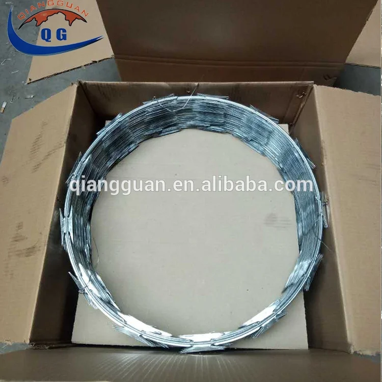 Poland 900mm Coil Thermal Bto-22 Concertina Razor Barbed Wire - Buy ...