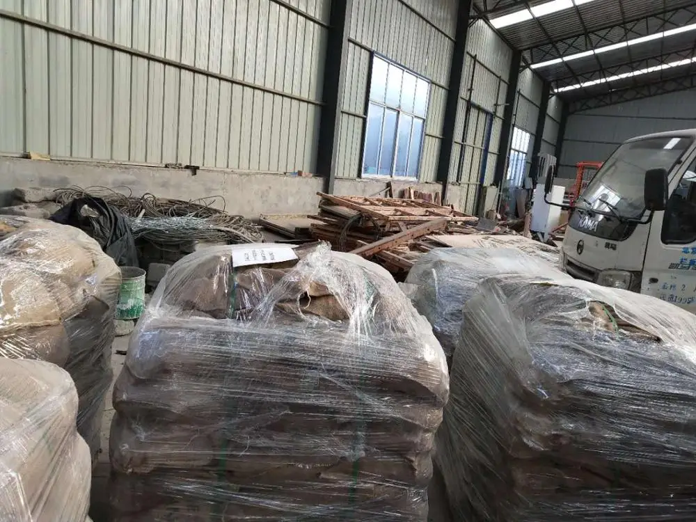 Welded Short Link Chain For Lifting Zinc Galvanized Metal Carbon White ...