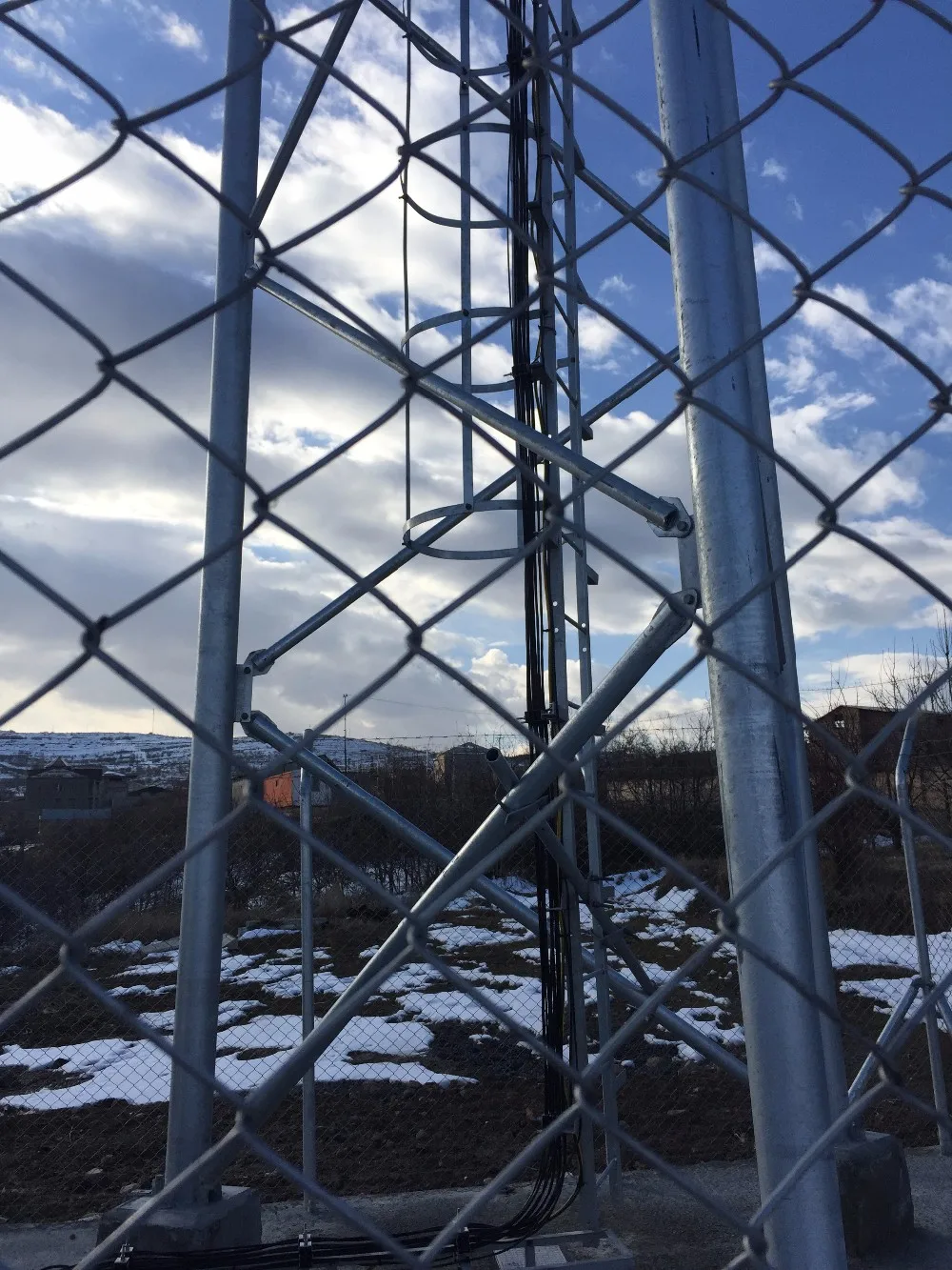 China Customized Self Standing Lattice Tower Manufacturers and ...