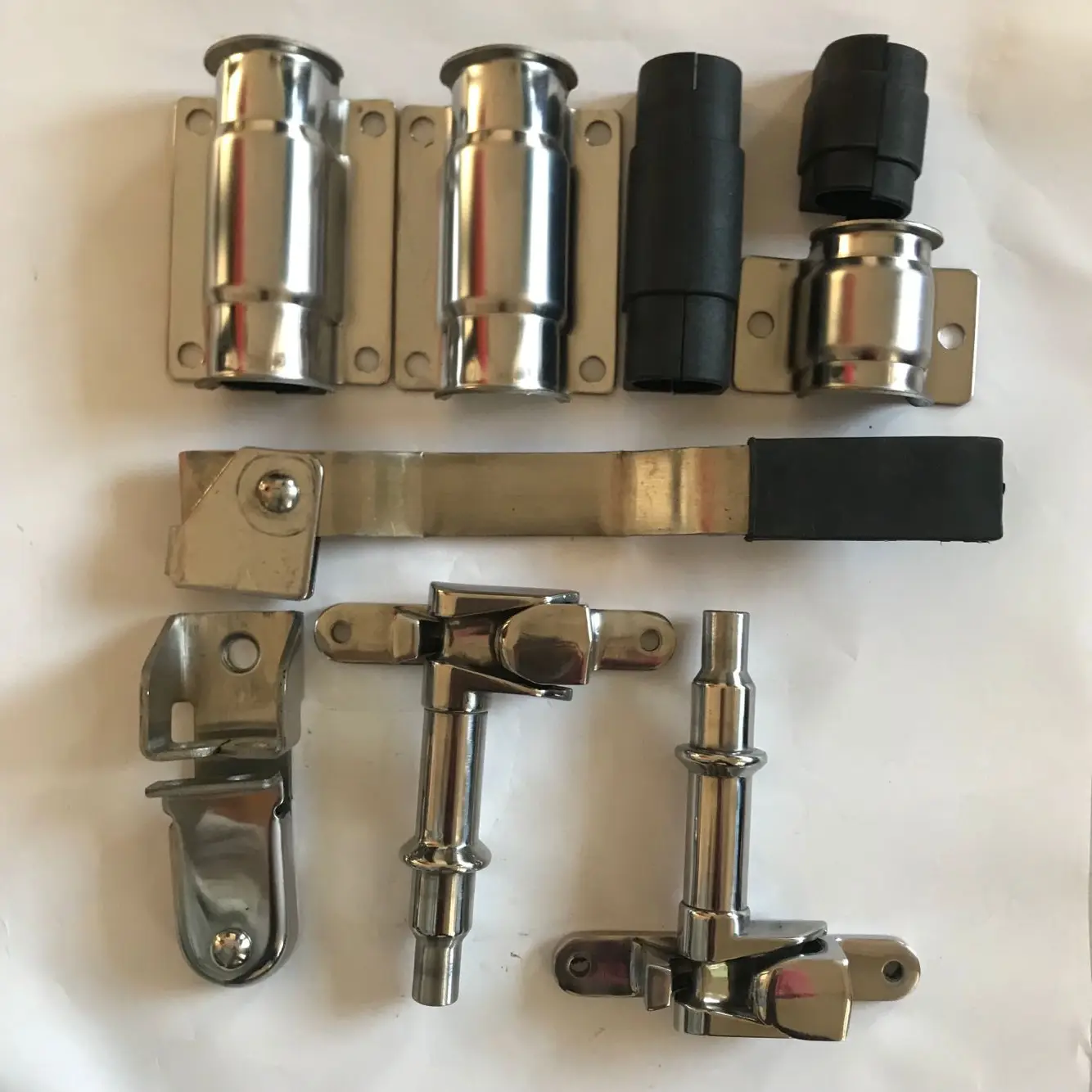 1 Inch ISO Container Door Locking System Fabrication Services for Door ...