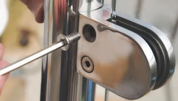Stainless Steel D Shape Clamps for Handrail Installations