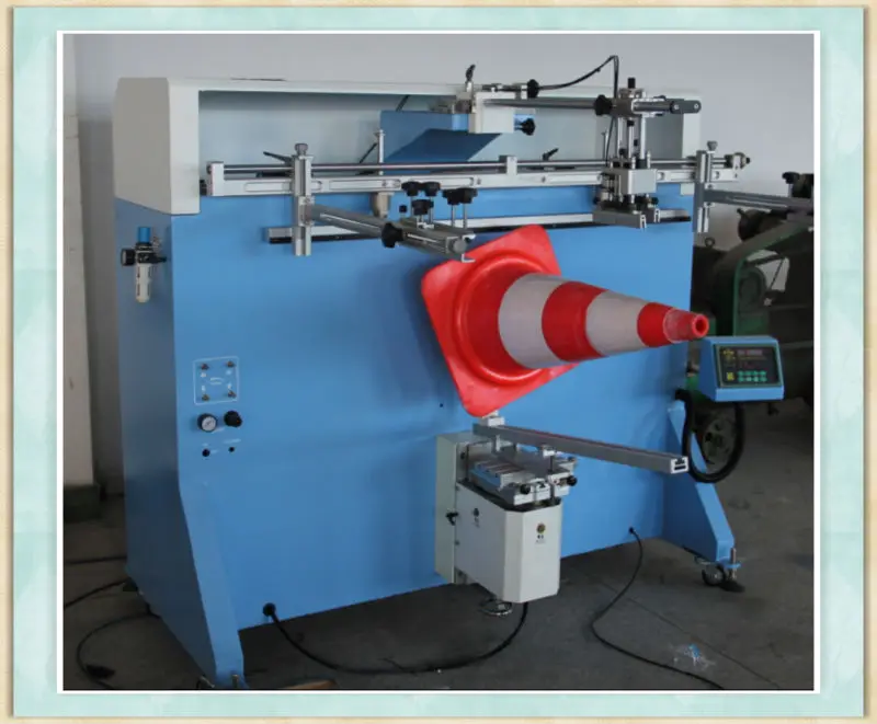 Gros Objets Machine De Sérigraphie Cylindrique Cône De Signalisation Lc ...