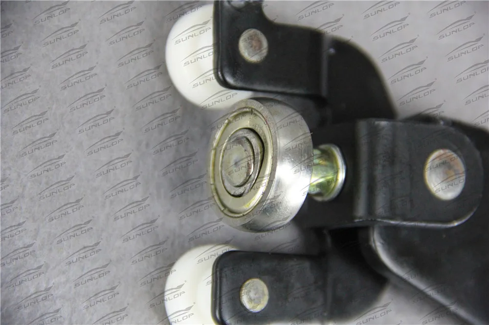 Sunlop Hiace Auto Parts #000420 Sliding Door Runner L/r 68360-26130 ...