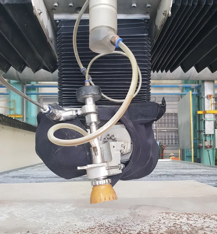 Small 5 Axis Water Jet Cutting Head For Cutting Machine - Buy 5 Axis ...