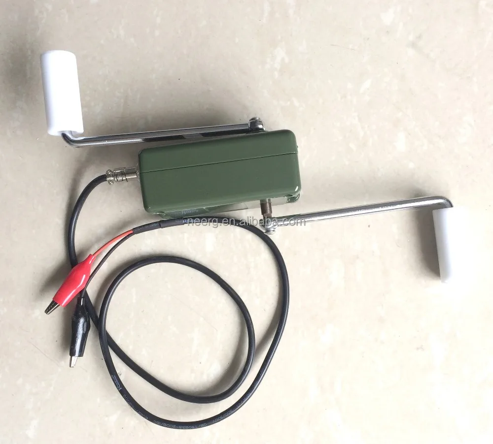 Double Handles Hand Cranking Power Generator with DC Output 3.2v to 28v ...