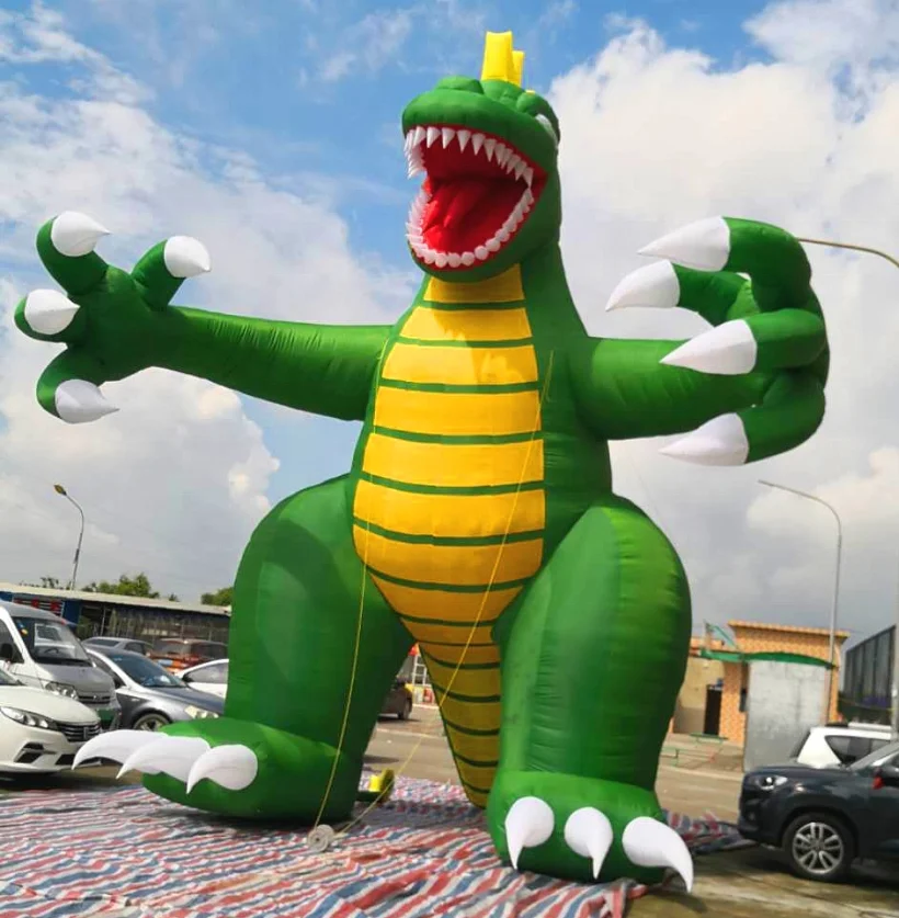 Giant Inflatable Animals Snake 15 Ft. Tall Inflatable King Snake Big ...