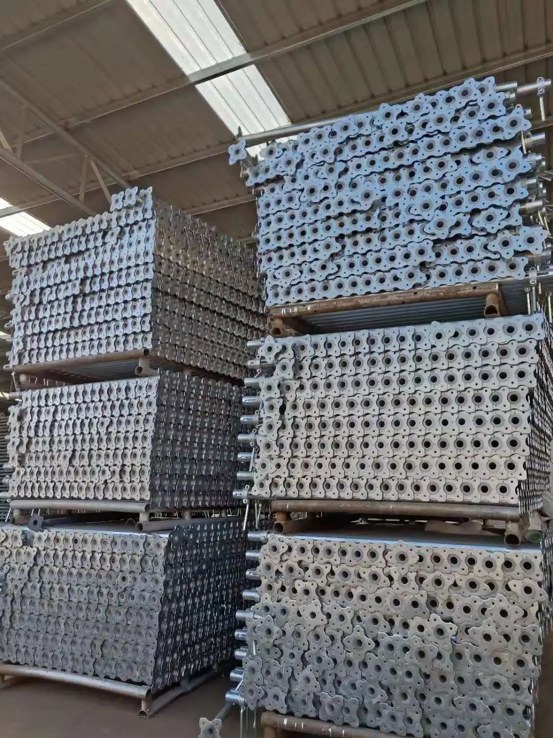 Trico Adjustable Shoring Prop Sleeve And Nut & Base Plate For Steel ...