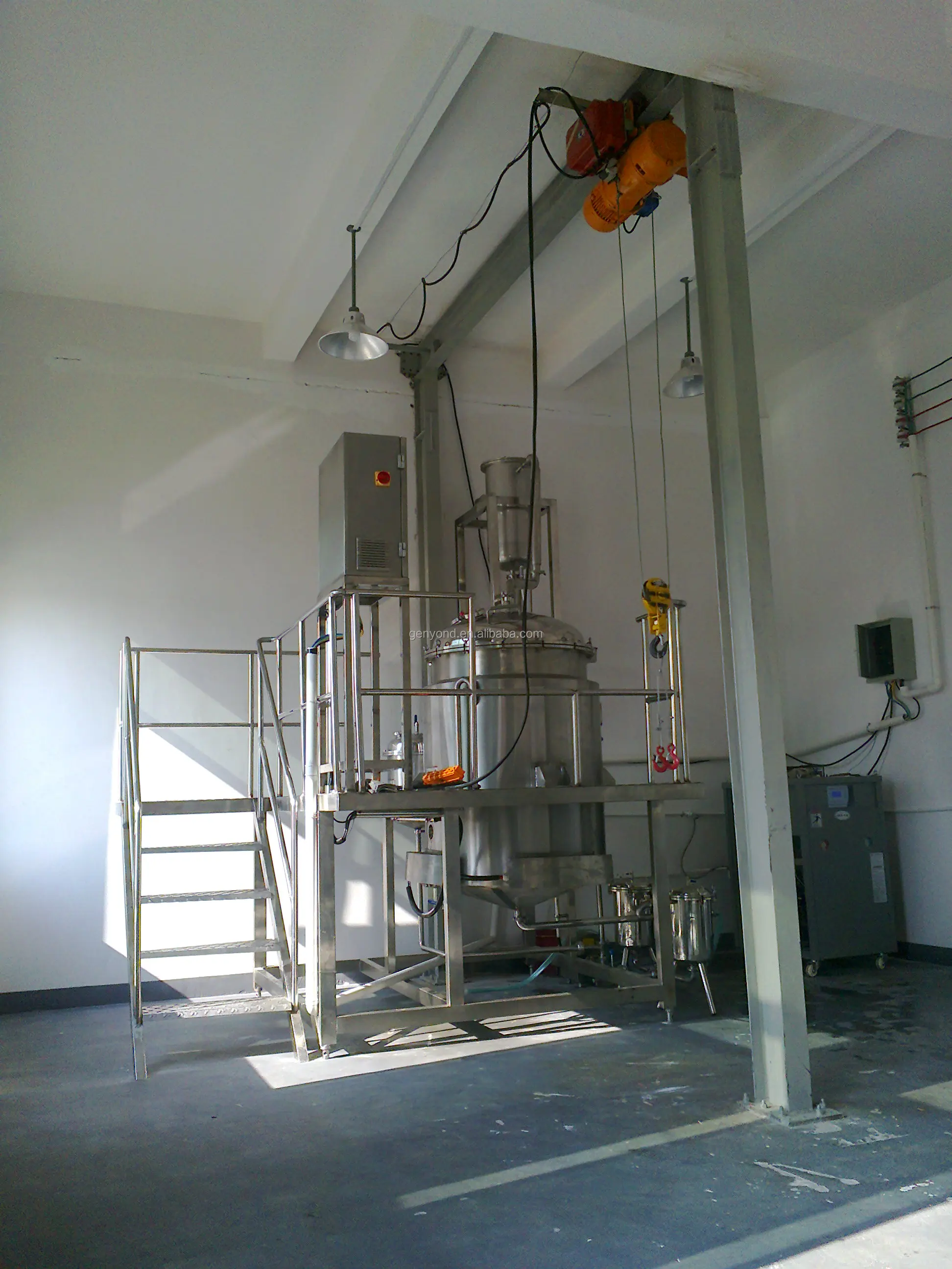 Industrial Hydrosol Distillation Plant - Efficient Oil Extraction
