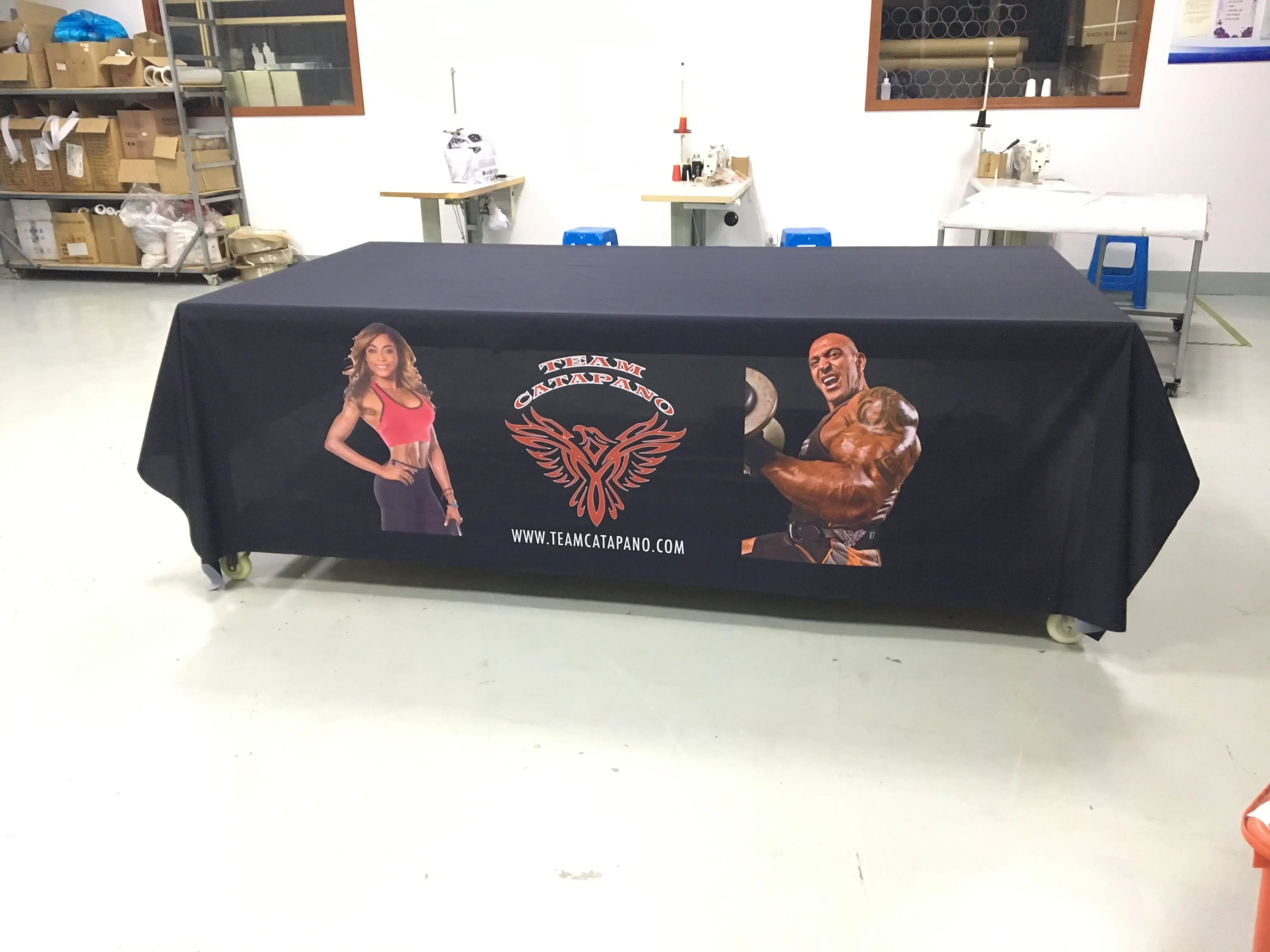 Custom Table Banner Luxury Large Table Cloth Wrinkle Resistant Party Draped Table Cloth for ...