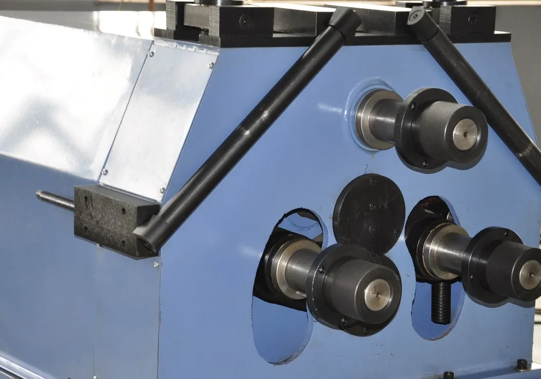 Industrial Pipe and Profile Roll Bending Machine for Steel