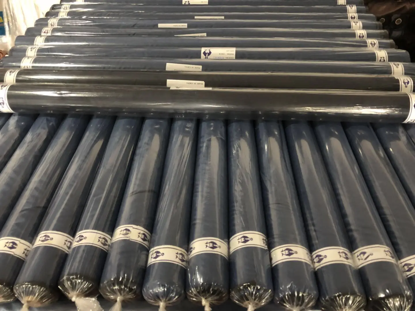 High Quality 100% Polyester Embossed Taffeta Lining Dormeuil England ...