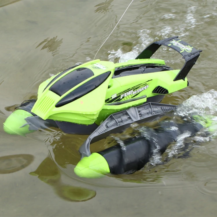 2.4G Amphibious RC Tank Boat Car - Fun & Exciting Play