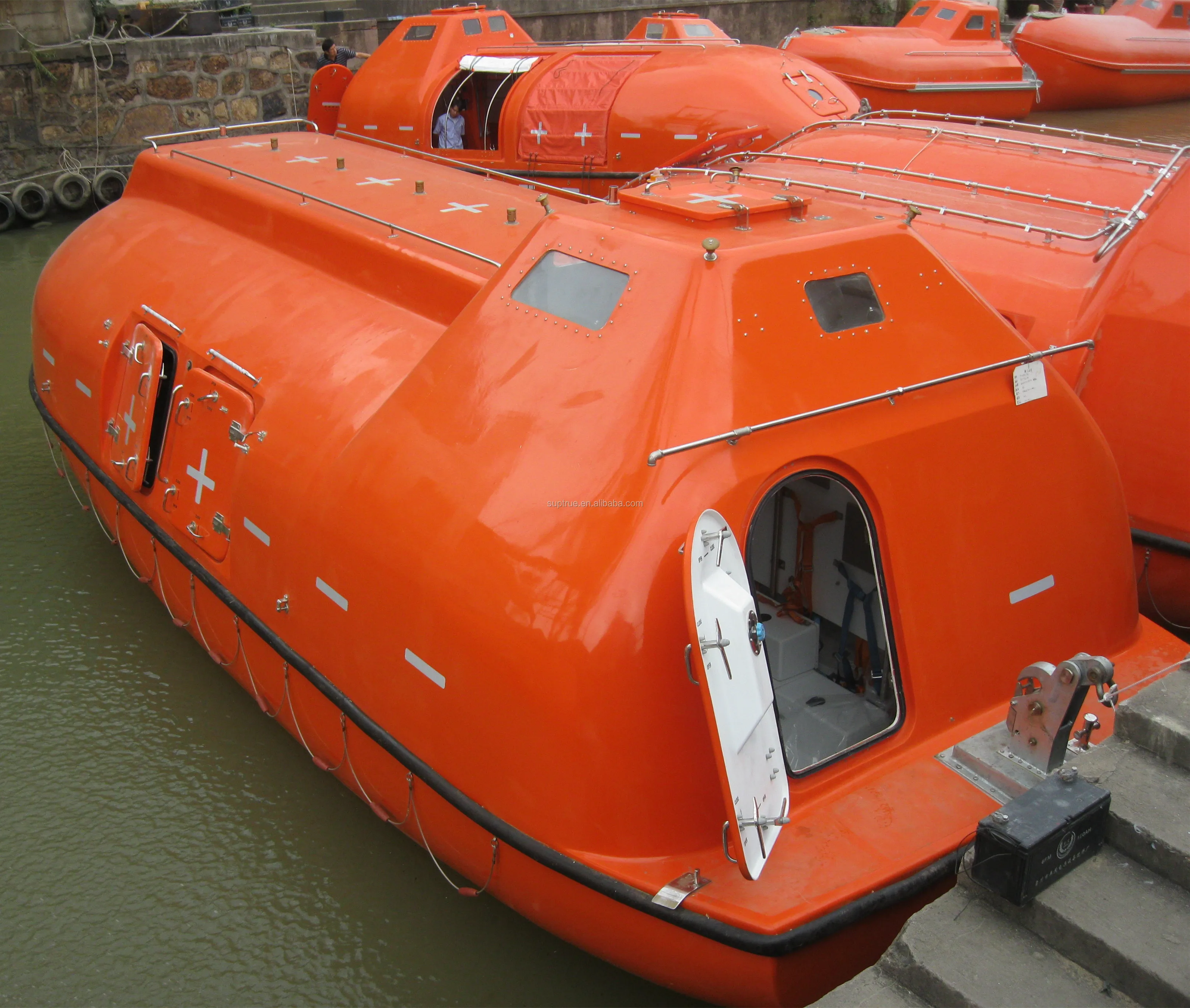 Tanker Type Lifeboat with Diesel Engine - 120 Person Capacity