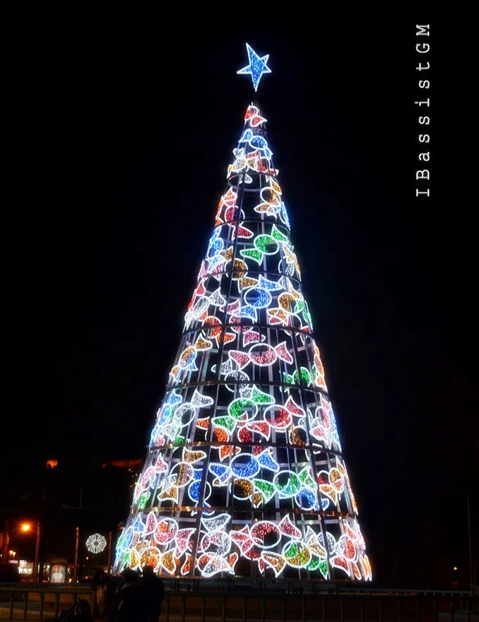 outdoor large metal christmas trees