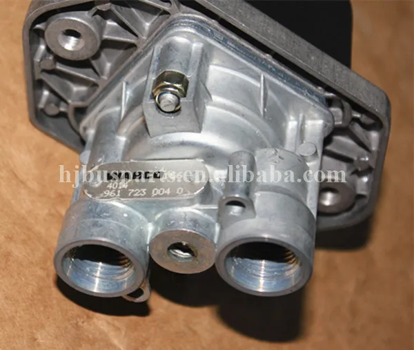 Bus Parts - Manual Valve 9617230040 Hand Brake Valve