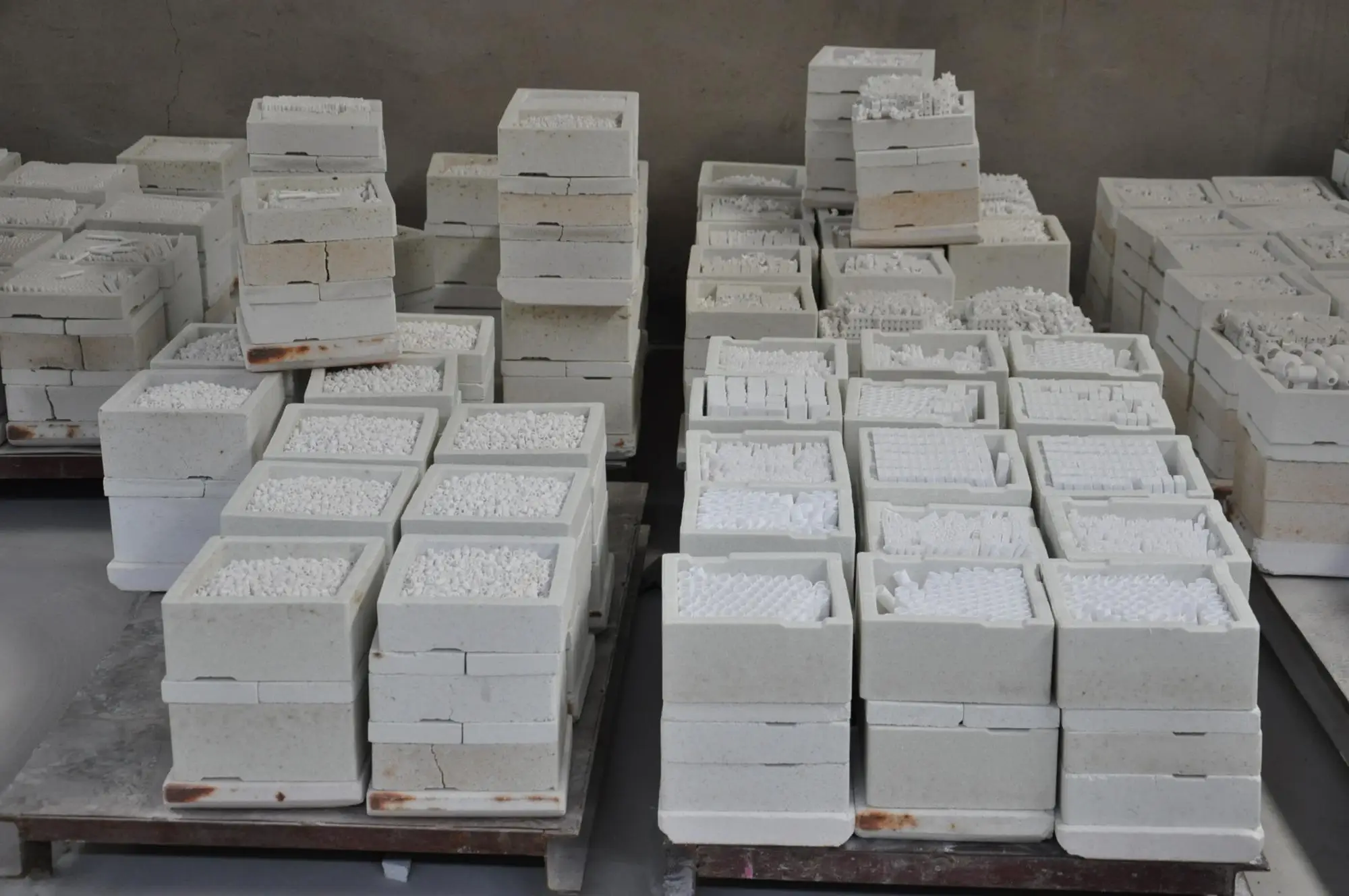 Al2o3 Aluminium Ceramic Thin Sheet for High Vacuum Insulation