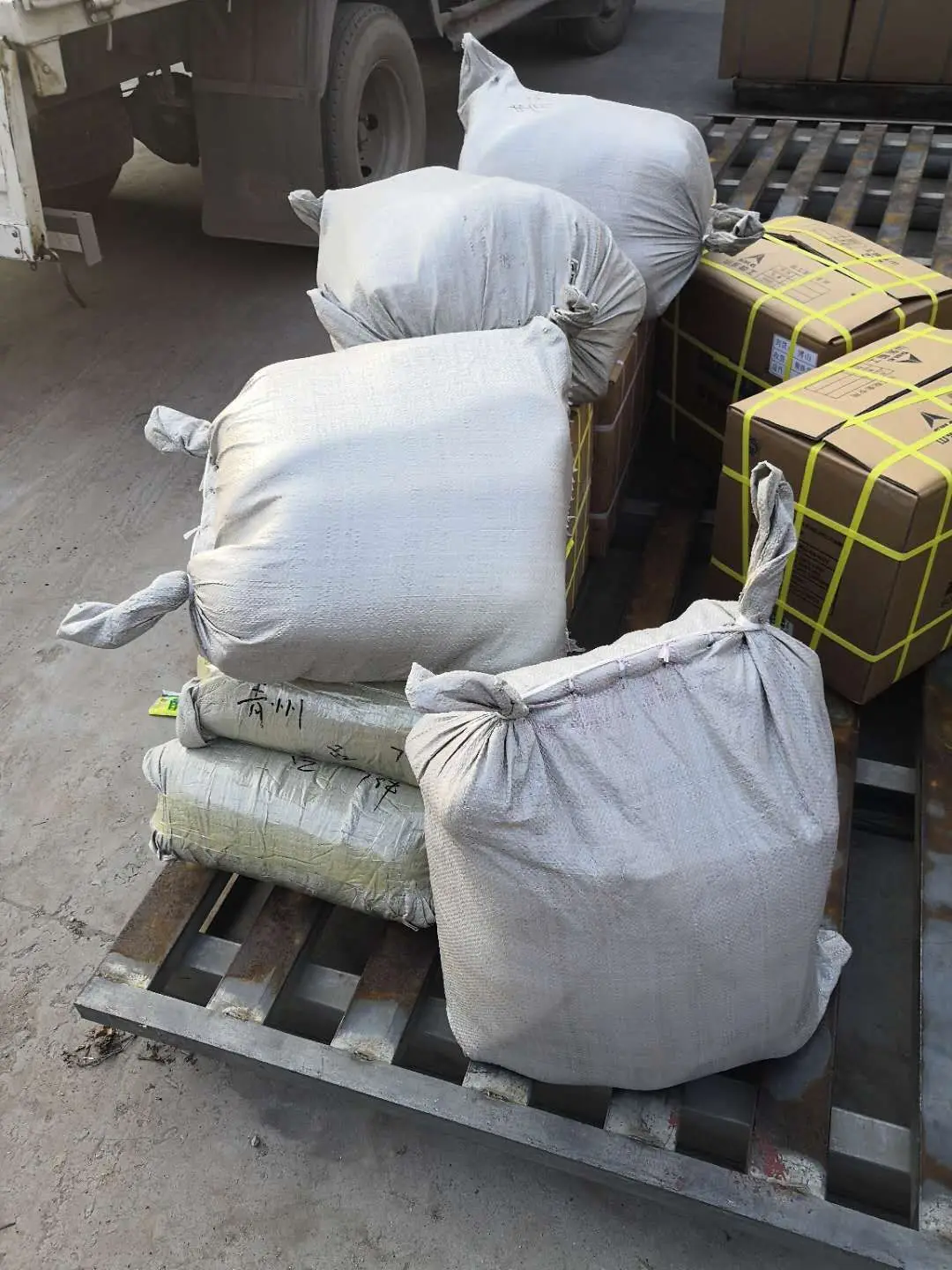 100 미터 길이 고압 블랙 플렉시블 호스 파이프 시멘트 펌프 고무 호스 Buy 자동 절단기 유연한 파이프 가격 공급 시멘트 펌프 고무 호스스트레치 스틸 와이어 강화