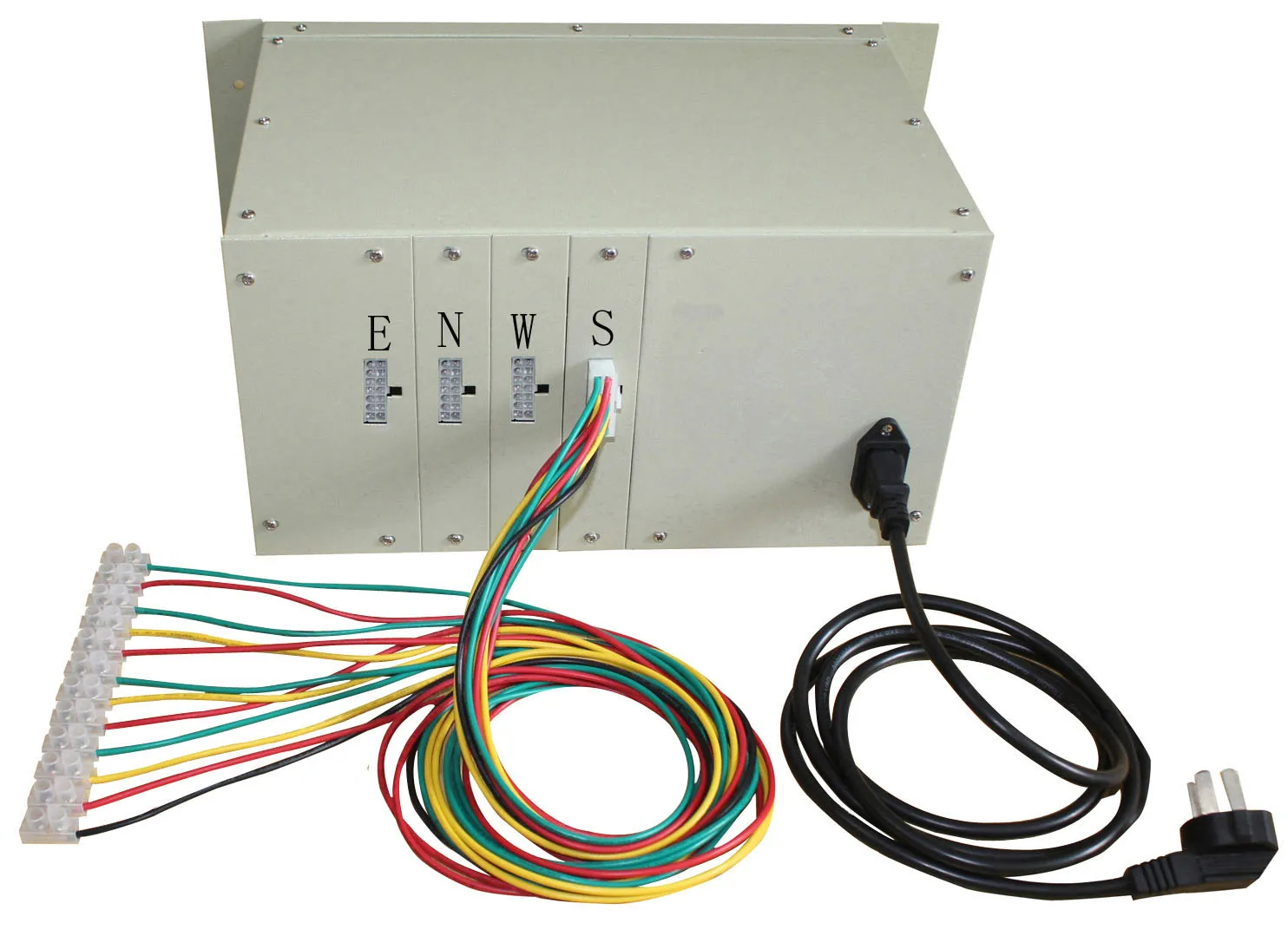 Intelligent Traffic Signal Controllers for Efficient Flow