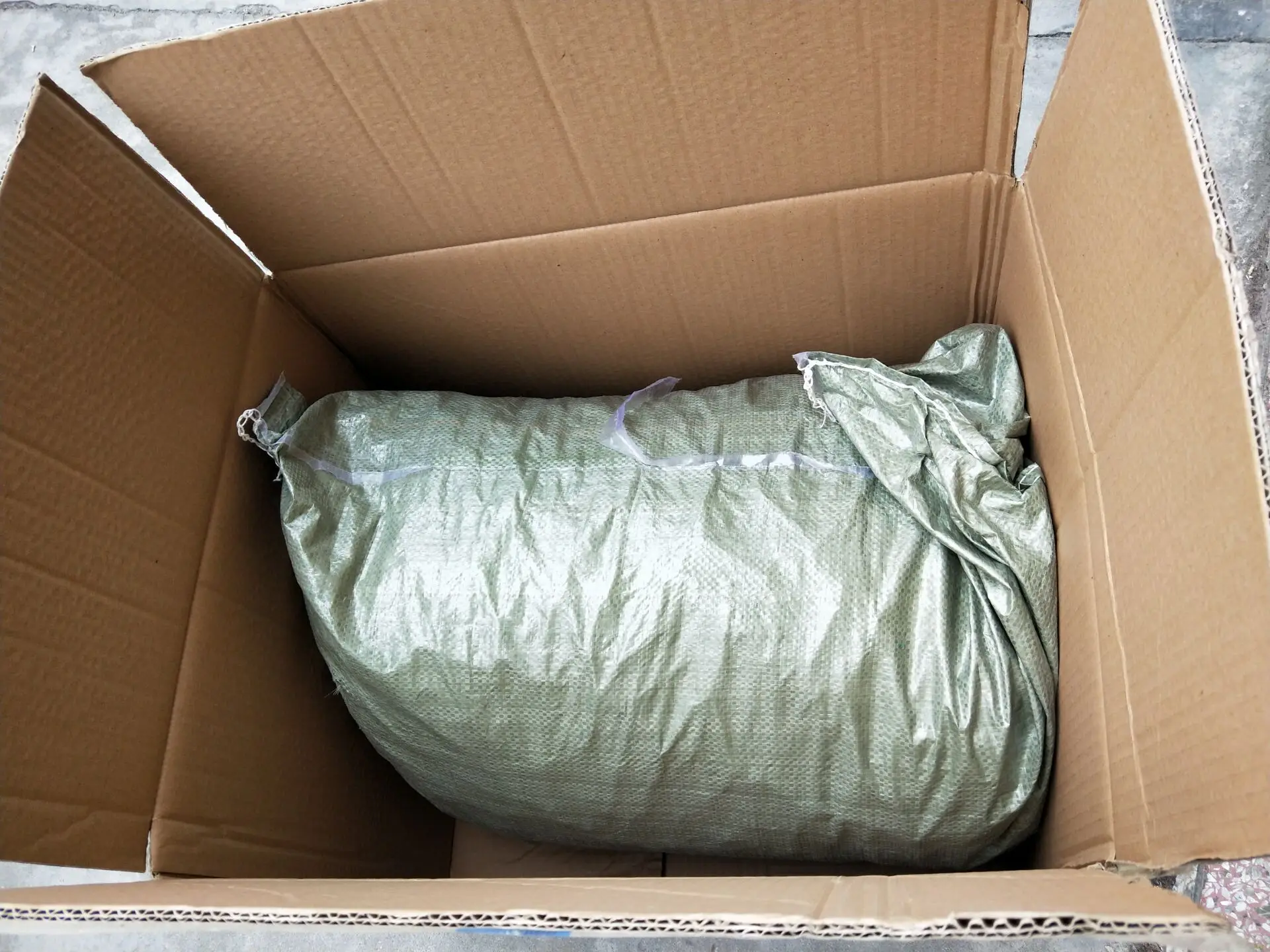 Hot Style 60mm Packaging Box Display Flat Euro Euro Hole Hang Tab - Buy ...