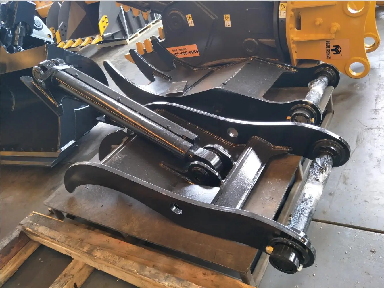 MONDE New Excavator Hydraulic Thumb Kits - Durable & Efficient