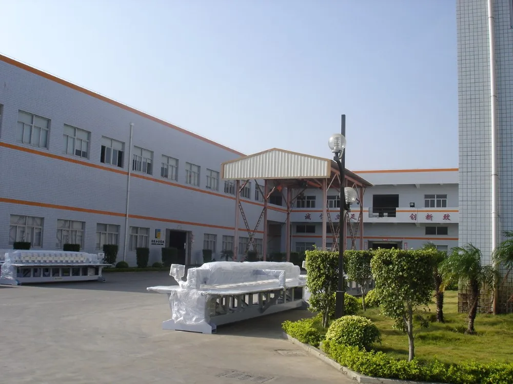 Yonthin Embroidery Machines - High Speed & Digital Precision