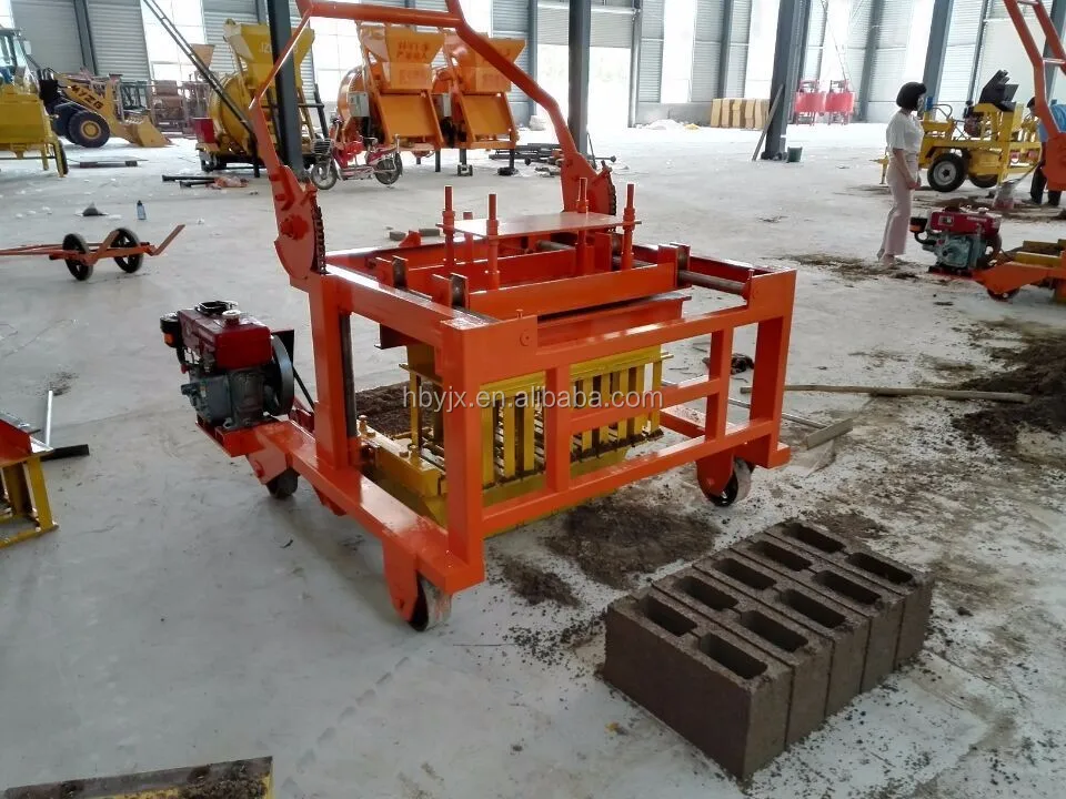 QMY4-30 Mini Plastic Brick Making Machine to Manufacture the Raw Earth ...