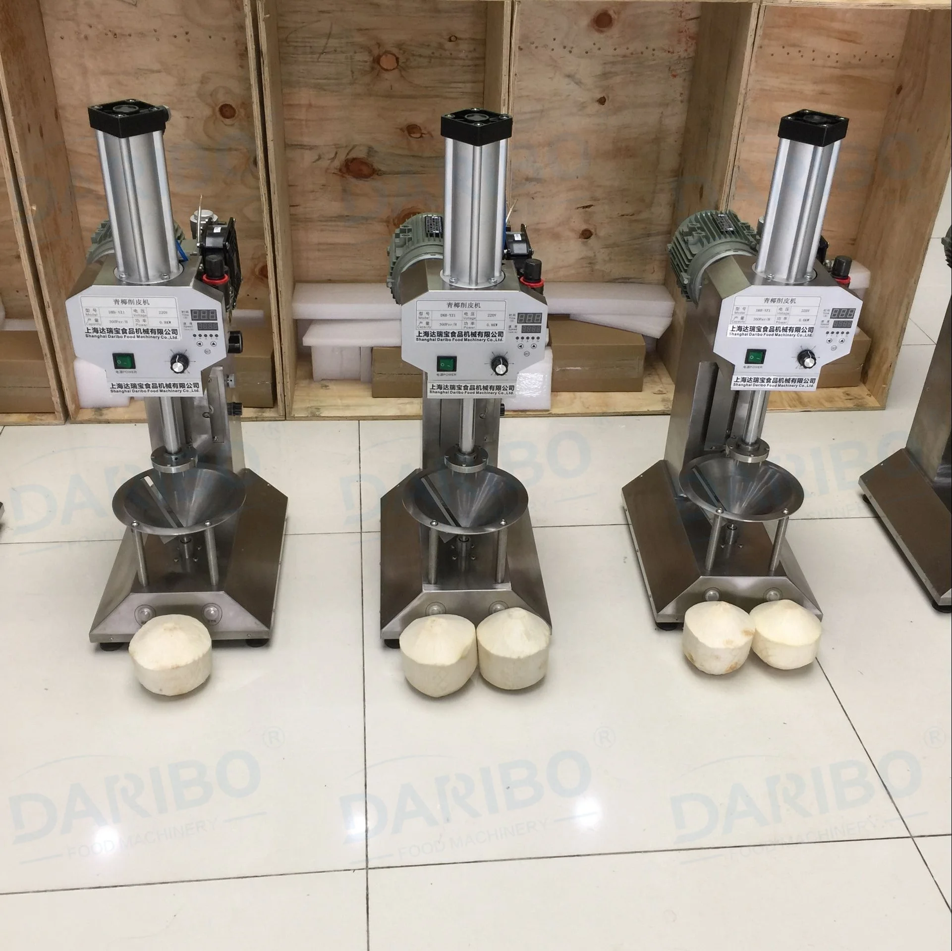 Automatic Coconut Peeler Trimming Machine Coconut Dehusker Dehusking ...