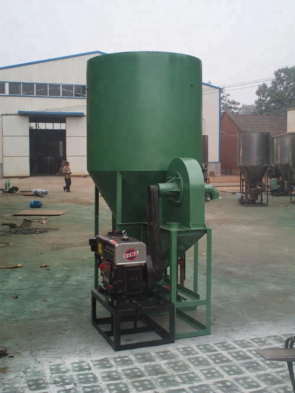 Homemade Animal Feed Mixer - Efficient Livestock Solutions