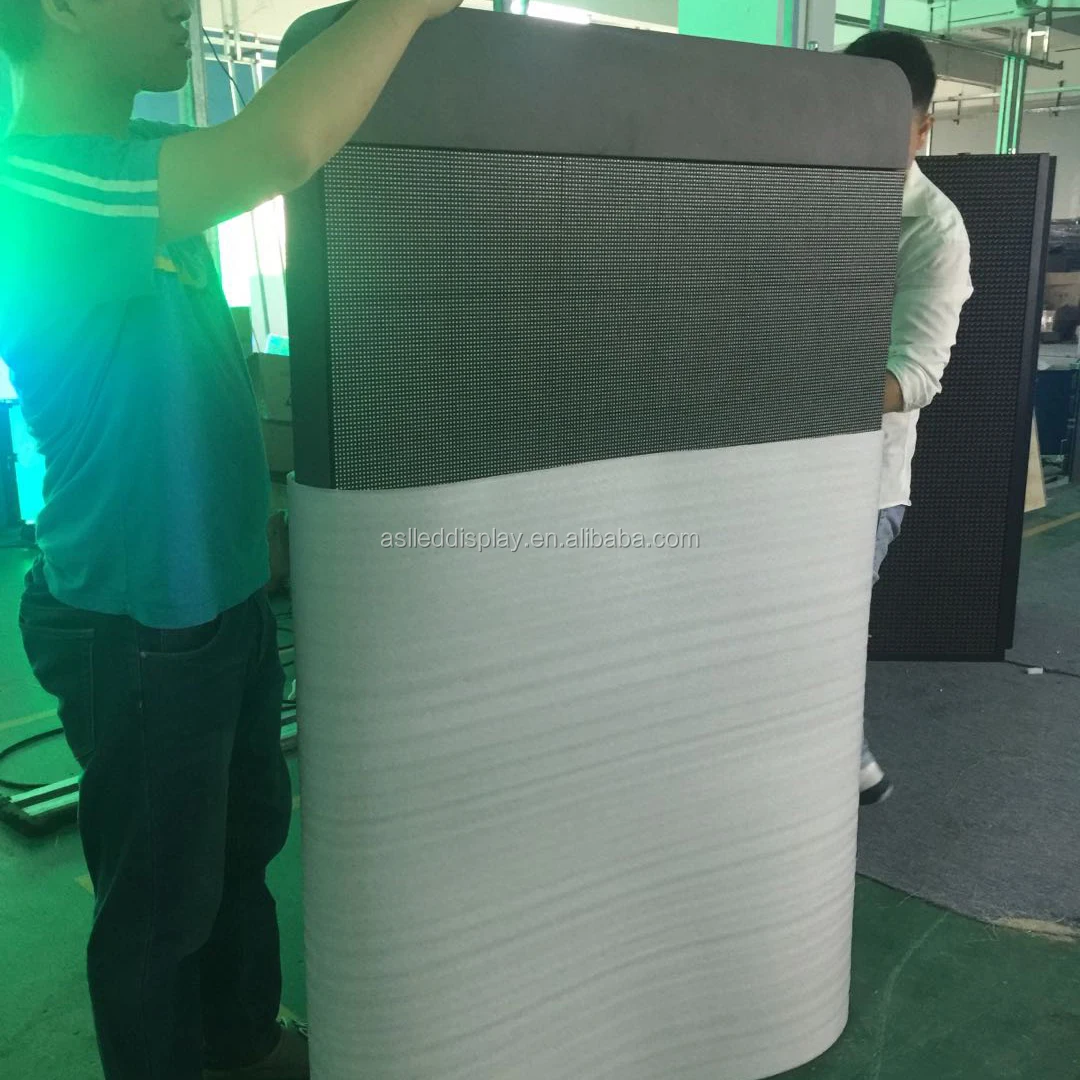 Smart LED Street Advertising - P5 Lamppost Display