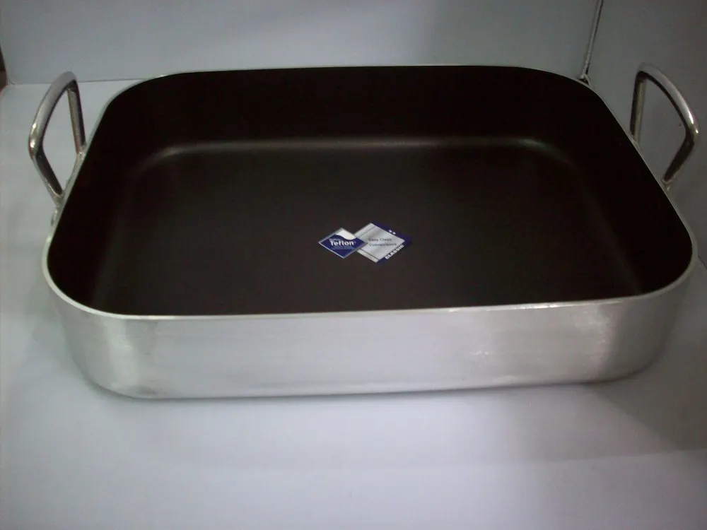 Rectangular Aluminum Roasting Pan with U Rack - Durable & Non-stick