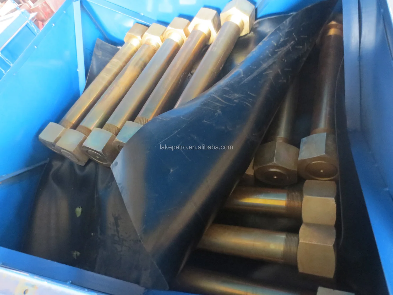 Astm B7 2h Stud And Nut With Api 20e Monogrammed - Buy B7 L7 Stud Bolts ...