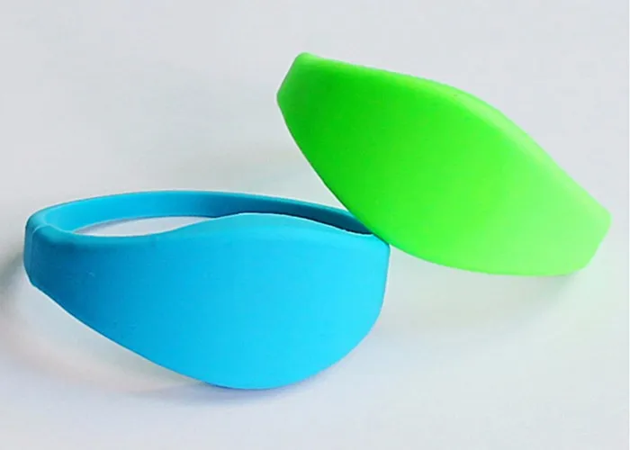 Waterproof ISO1443A RFID Wristband for Water Park Use