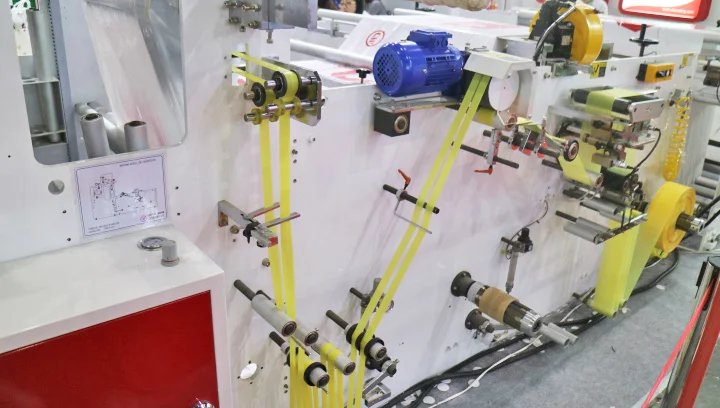 Interleave Rolling Garbage Bag Making Machine| Alibaba.com