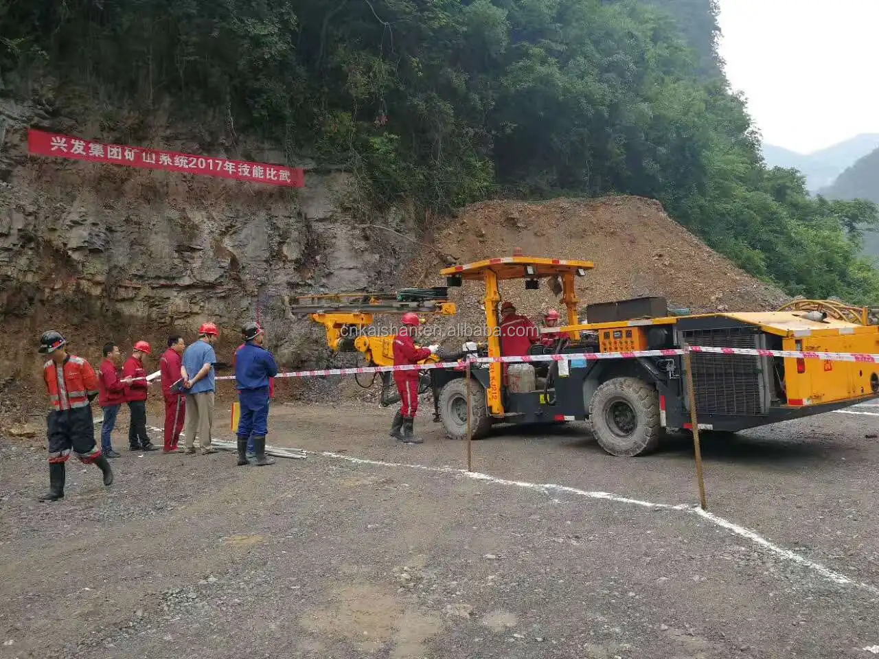 Hydraulic Rock Bolting Rig For The Construction Of Rock Bolt - Buy ...