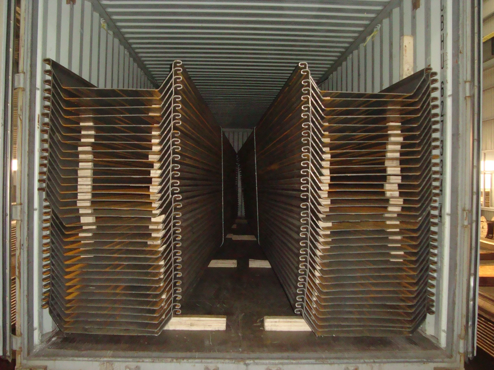 S235 S355 Overlapping And Interlocking Trench Sheet - Buy Trench Sheet ...