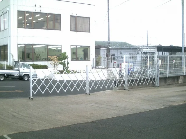 Aluminum Entrance Retractable Sliding Anti Theft Gates