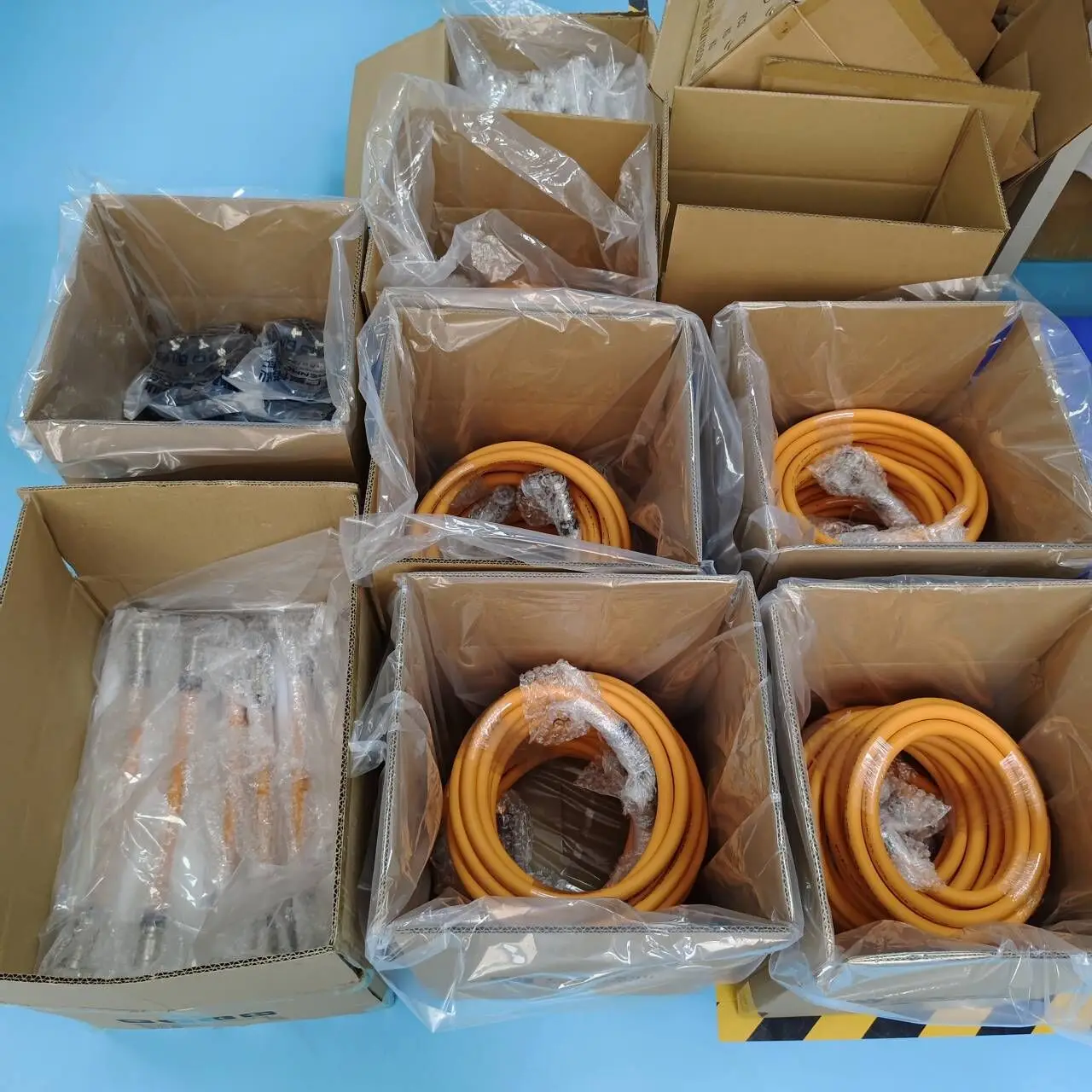 HVIL EV Battery Connectors - High Voltage Safety Lock