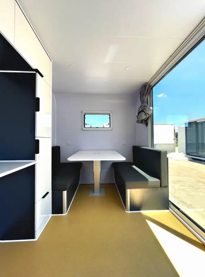 5M Eco-Friendly Prefab Hotel Modular Capsule Outdoor Office