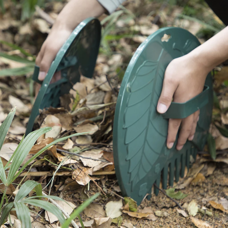 Wholesale Instock Plastic Garden Lawn Claws Scoops Leaf Grass Collector ...