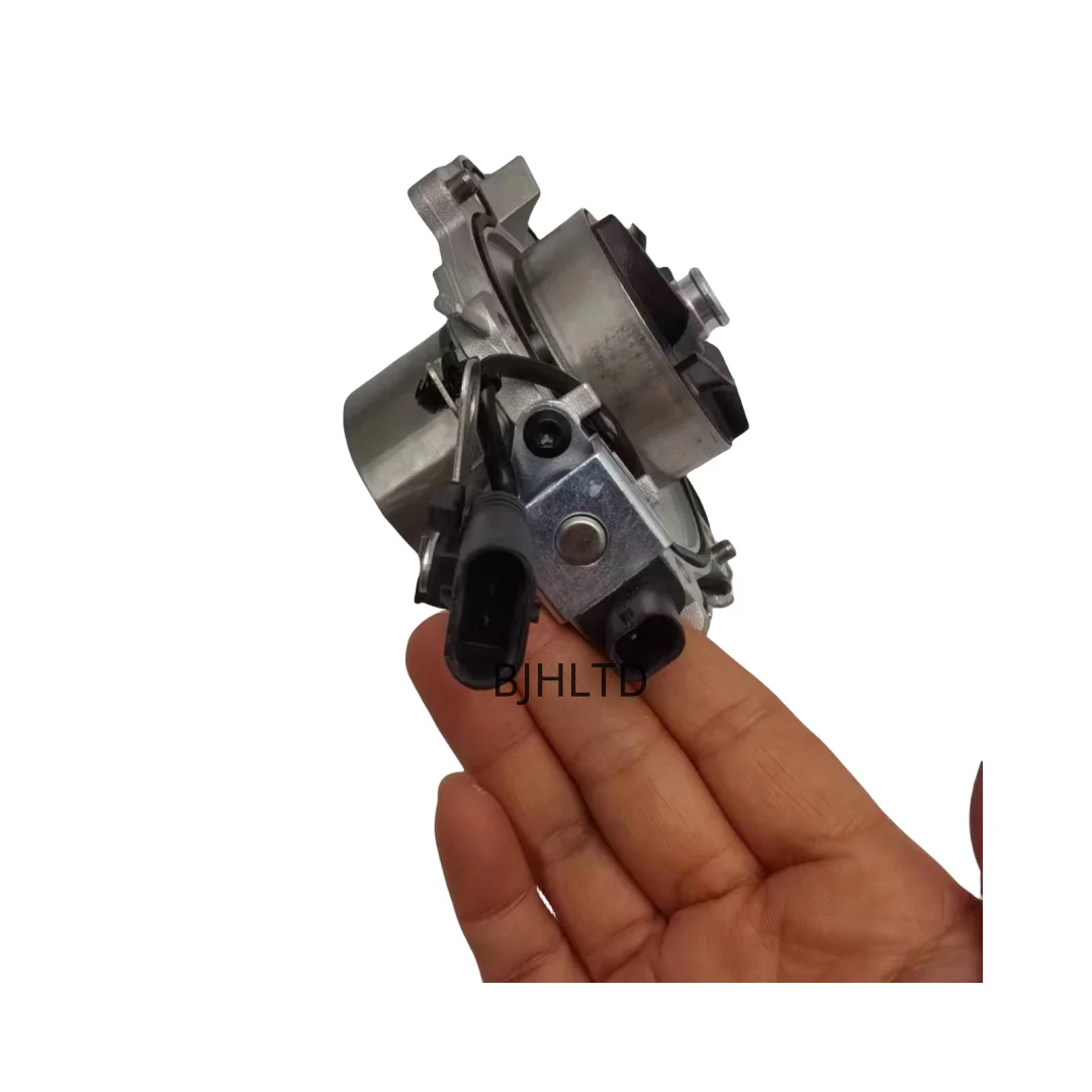 Auto Parts Engine Water Pump Lr154597 Lr123392 Lr123906 For Land Rover ...