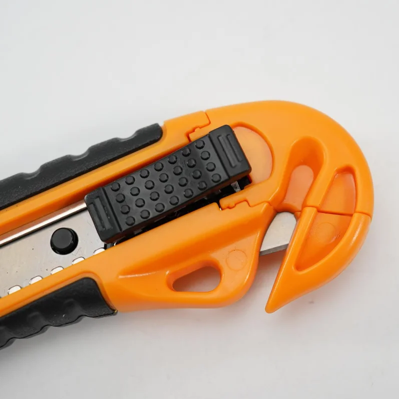 Multi-function Softgrip 18mm Snap Off Utility Knife With Belt Cutter ...